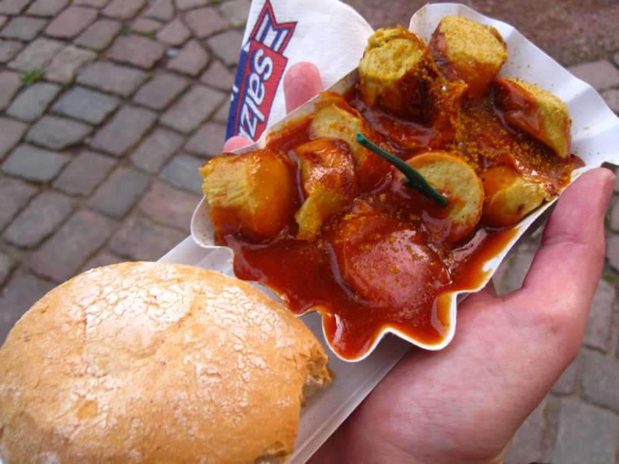 Currywurst, a dish for sausage lovers - Meet & Eat